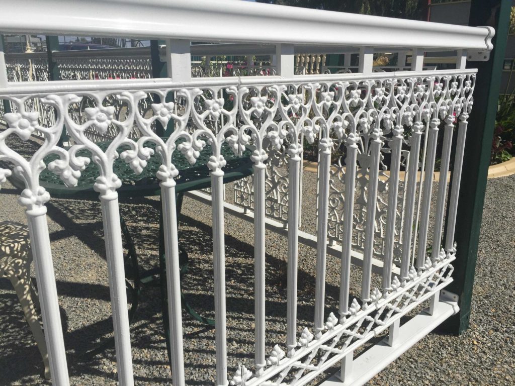 Bellview Balustrade – Single Sided balustrade newell – Chatterton Lacework